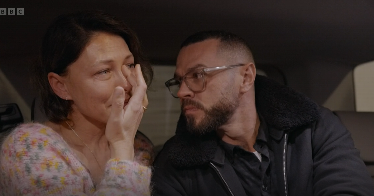 Matt and Emma Willis break down in taxi after visiting…