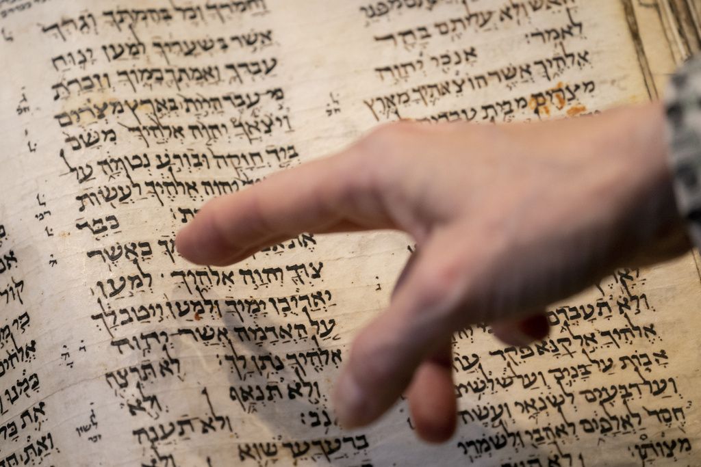 1,100-year-old Hebrew Bible sells for $38m, will head…
