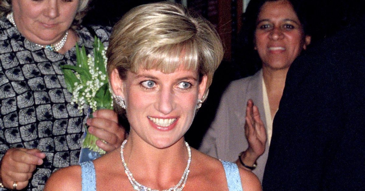 Princess Diana's naughty side exposed as cheeky cards…