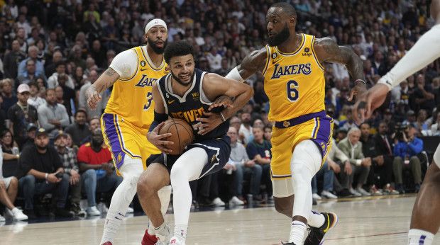 The Lakers’ Star Duo Can’t Keep Up in the Western…