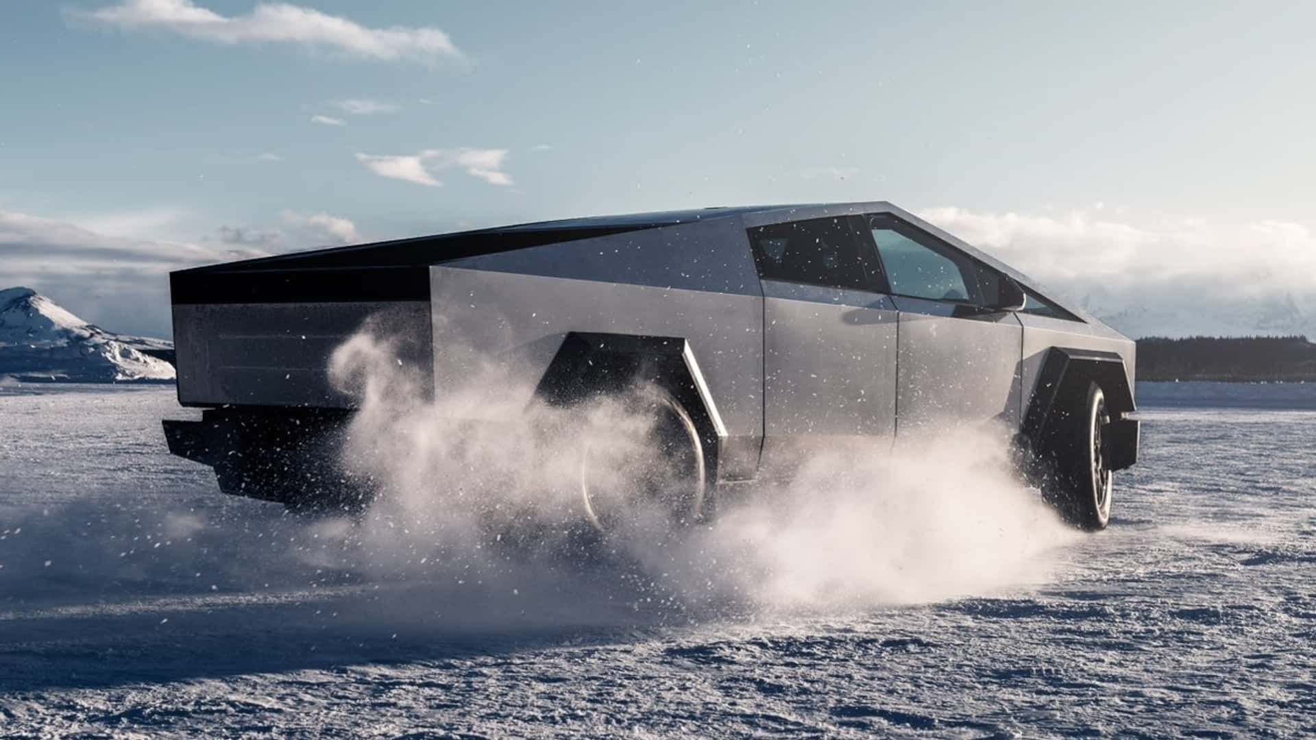 Tesla Cybertruck Plays In The Snow During Winter…