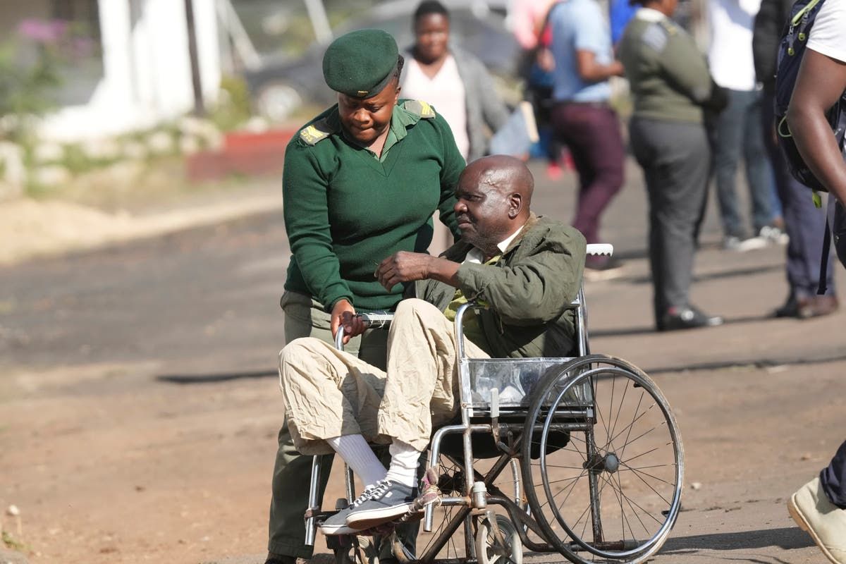Zimbabwe releases prisoners in amnesty, reducing…