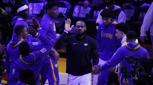 LeBron James Had a Simple Message for the Lakers After…