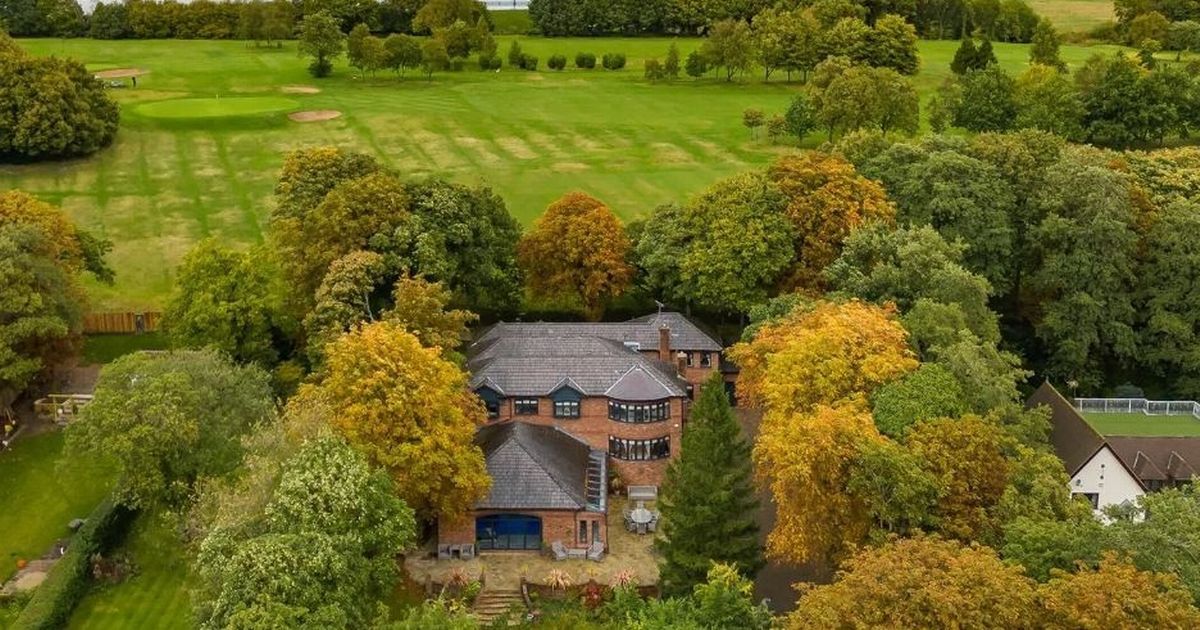 Inside the £1.8m mansion in Greater Manchester which…