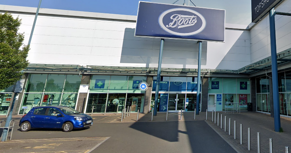 Boots security guard reveals clever way the chain…