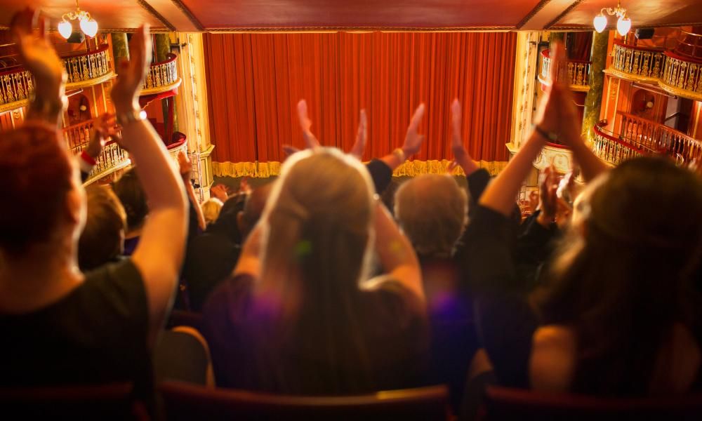 Theatregoers: have you witnessed bad audience…
