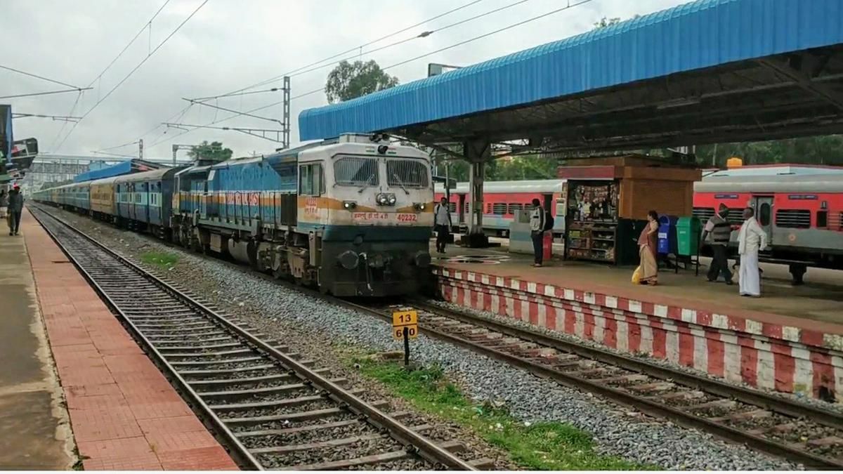 South Western Railway achieves highest train mobility…