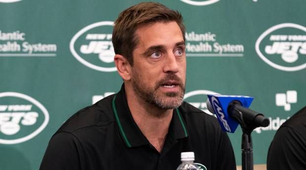 Aaron Rodgers Suffers Strained Calf at Jets OTAs Aaron Rodgers Suffers Strained Calf at Jets OTAs