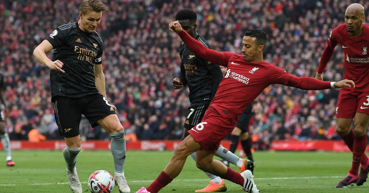 The exact moment Arsenal lost Premier League title to…