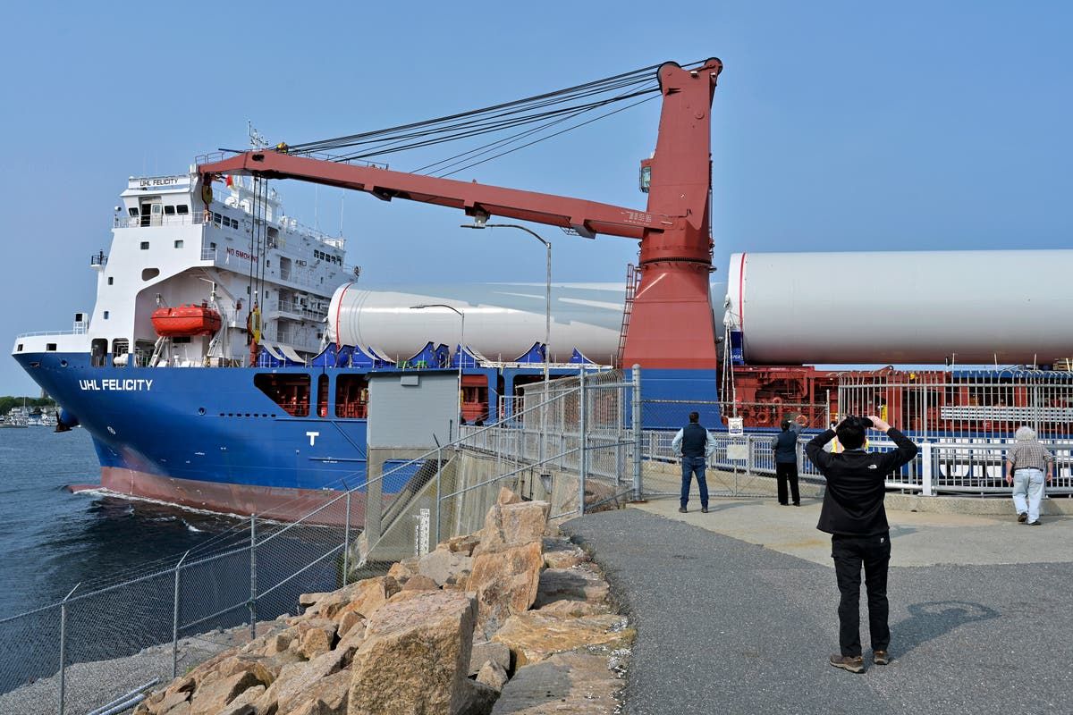 Once a whaling port, New Bedford wants to light the…