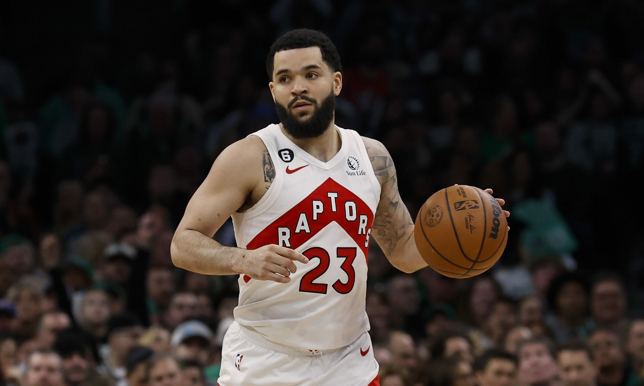 Charania: Fred VanVleet is an option for the Lakers… Charania: Fred VanVleet is an option for the Lakers…