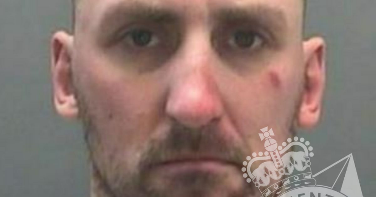 Killer ex-soldier wanted after breaching licence on…