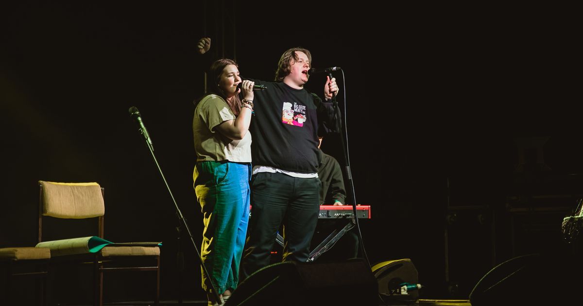 Lewis Capaldi delights teenage fan by inviting her on…