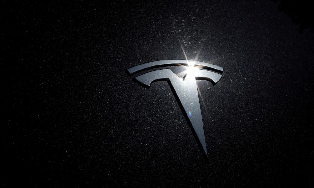 Report: ‘massive’ Tesla leak reveals data breaches,…