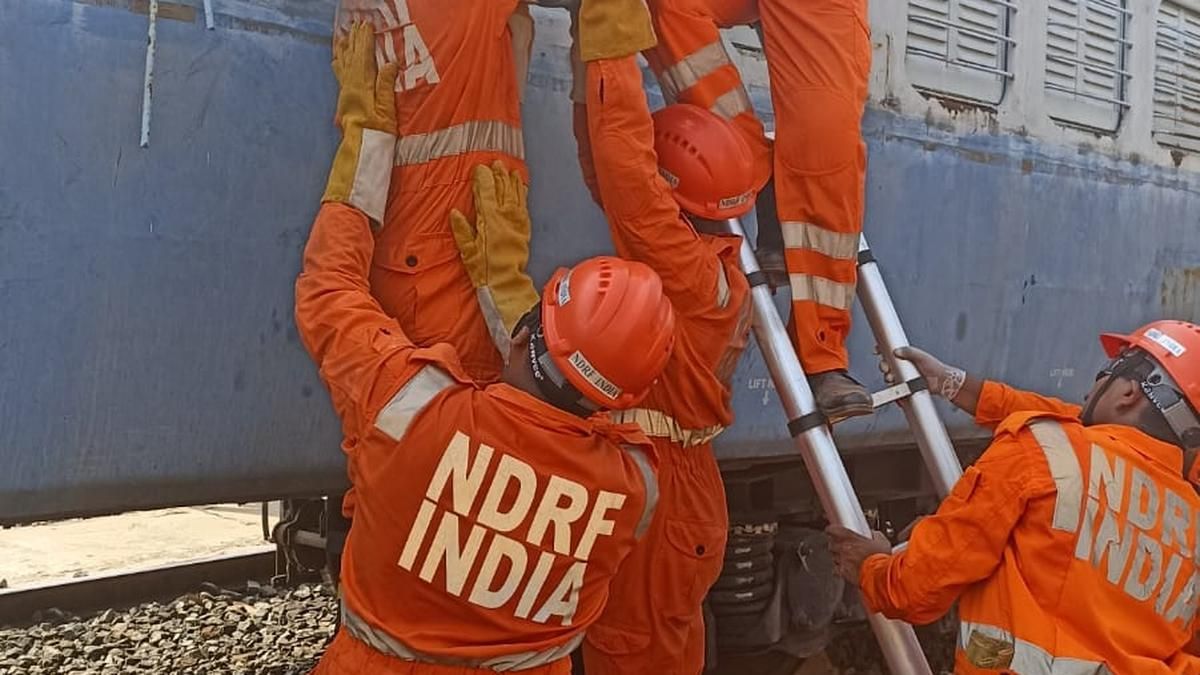 NDRF, SCR conduct mock drill at Bitragunta railway…