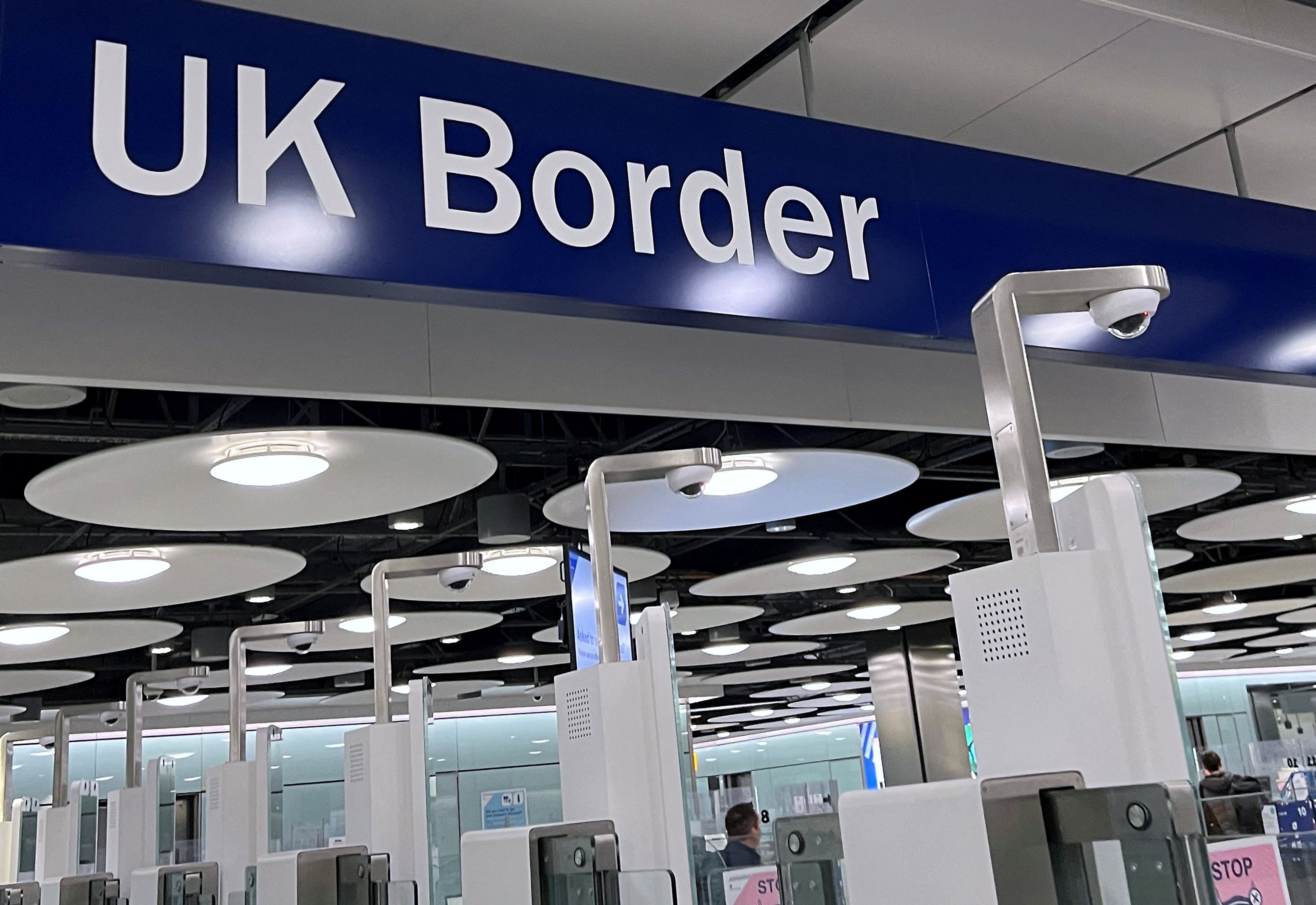 Britain says border e-gates back in service after…