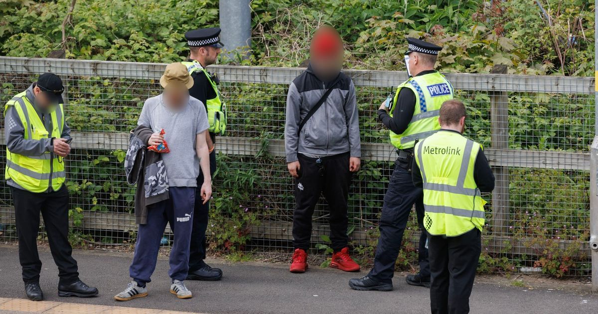 Cops arrest 28 and seize 180 weapons in knife crime…