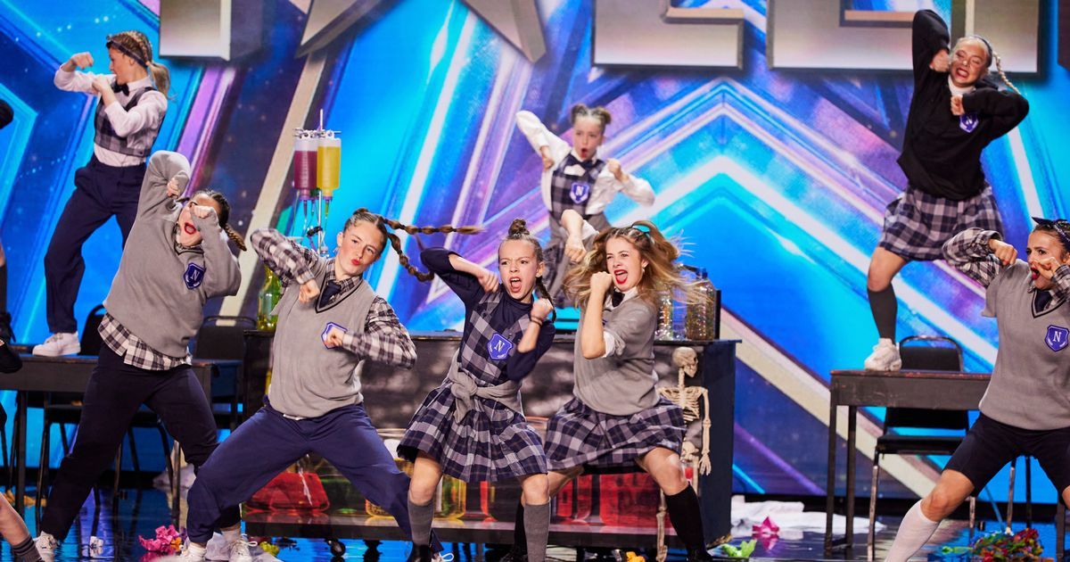 Simon Cowell gives Welsh dance group a standing…
