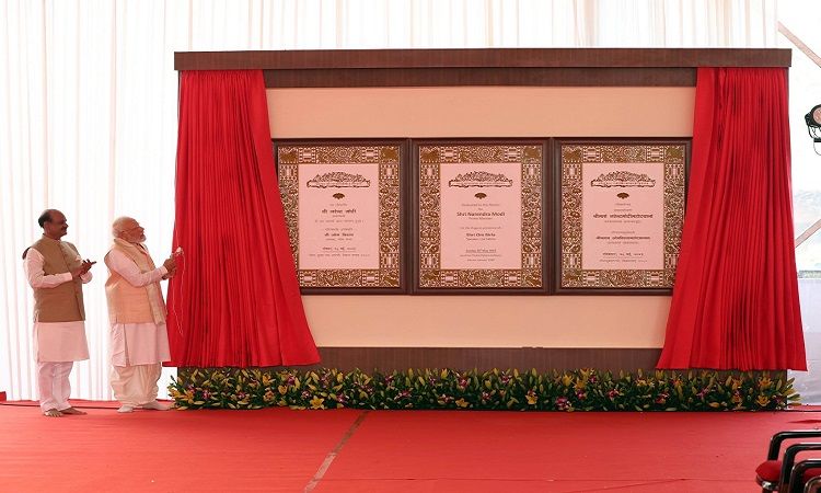 PM Modi unveils plaque; dedicates new Parliament…
