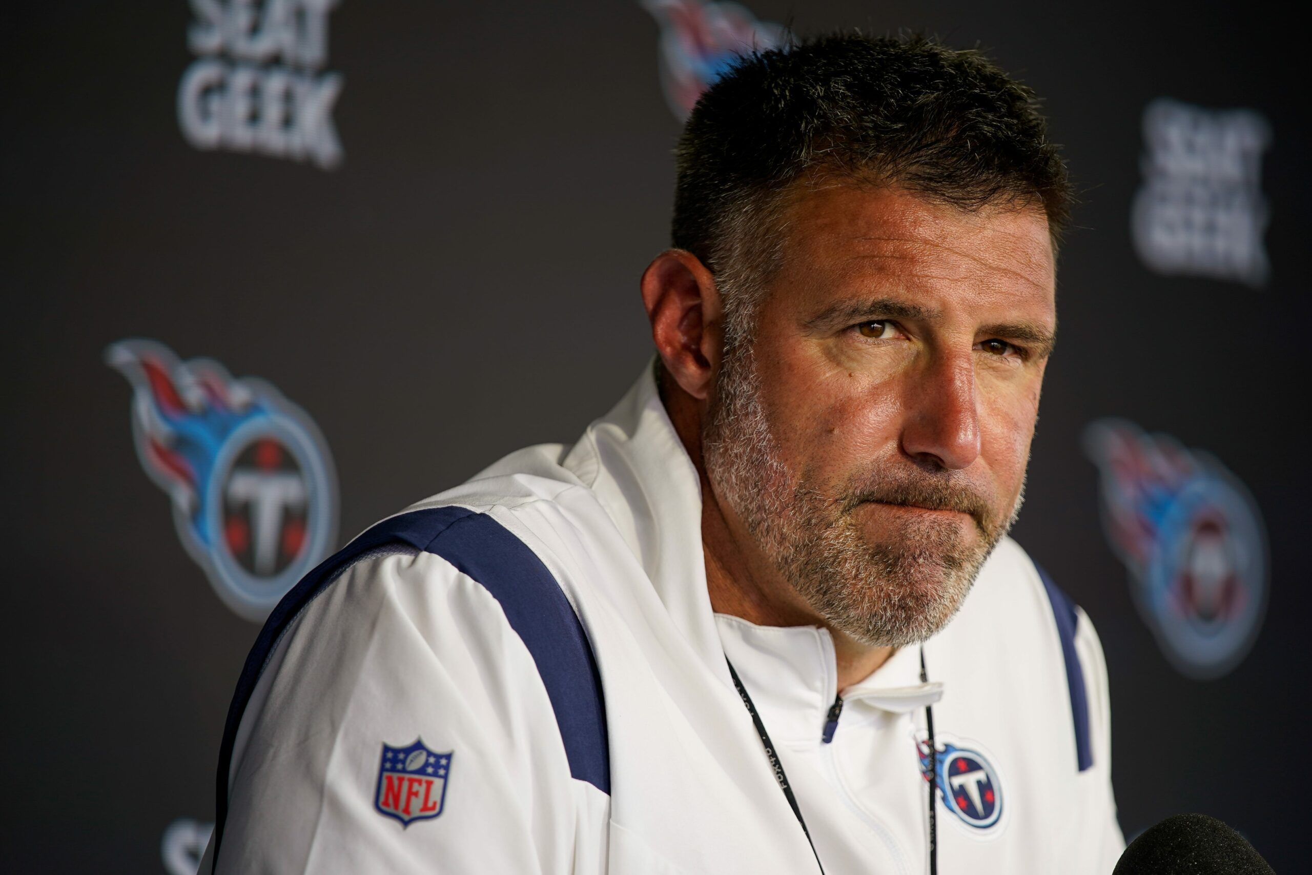 Titans’ Mike Vrabel lands outside top 10 in head coach…