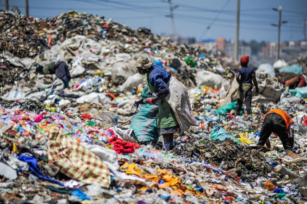 After a plastic bag ban, Kenya takes another shot at…