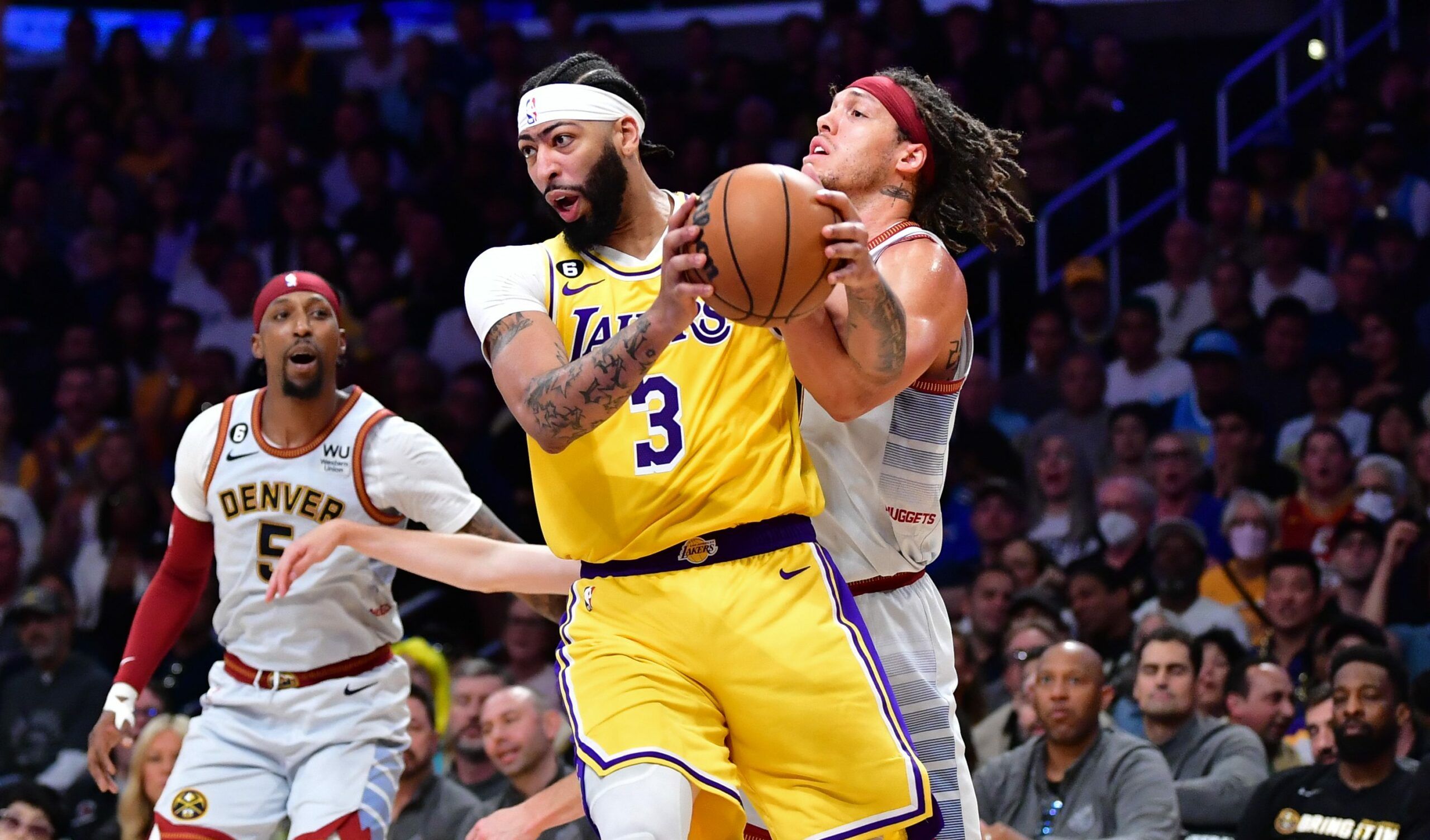 Should the Lakers move Anthony Davis back to power…