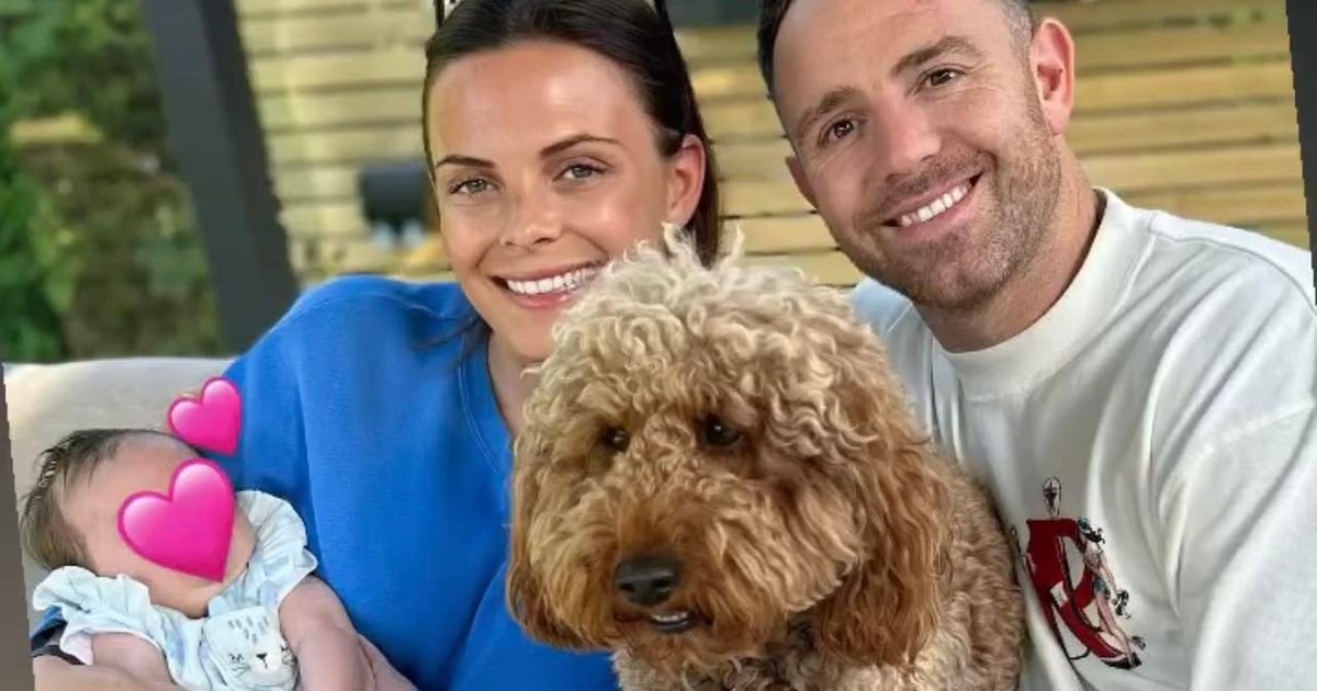 Richie Myler shares first 'family' snap as ex Helen…