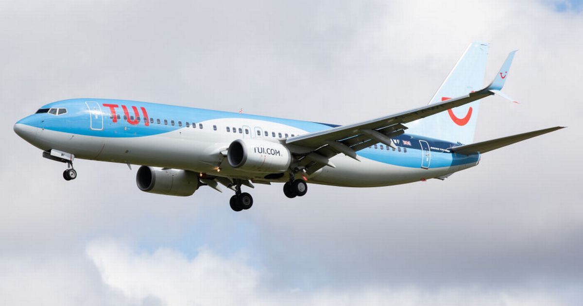 TUI passengers evacuated as 'unsafe' plane lands…