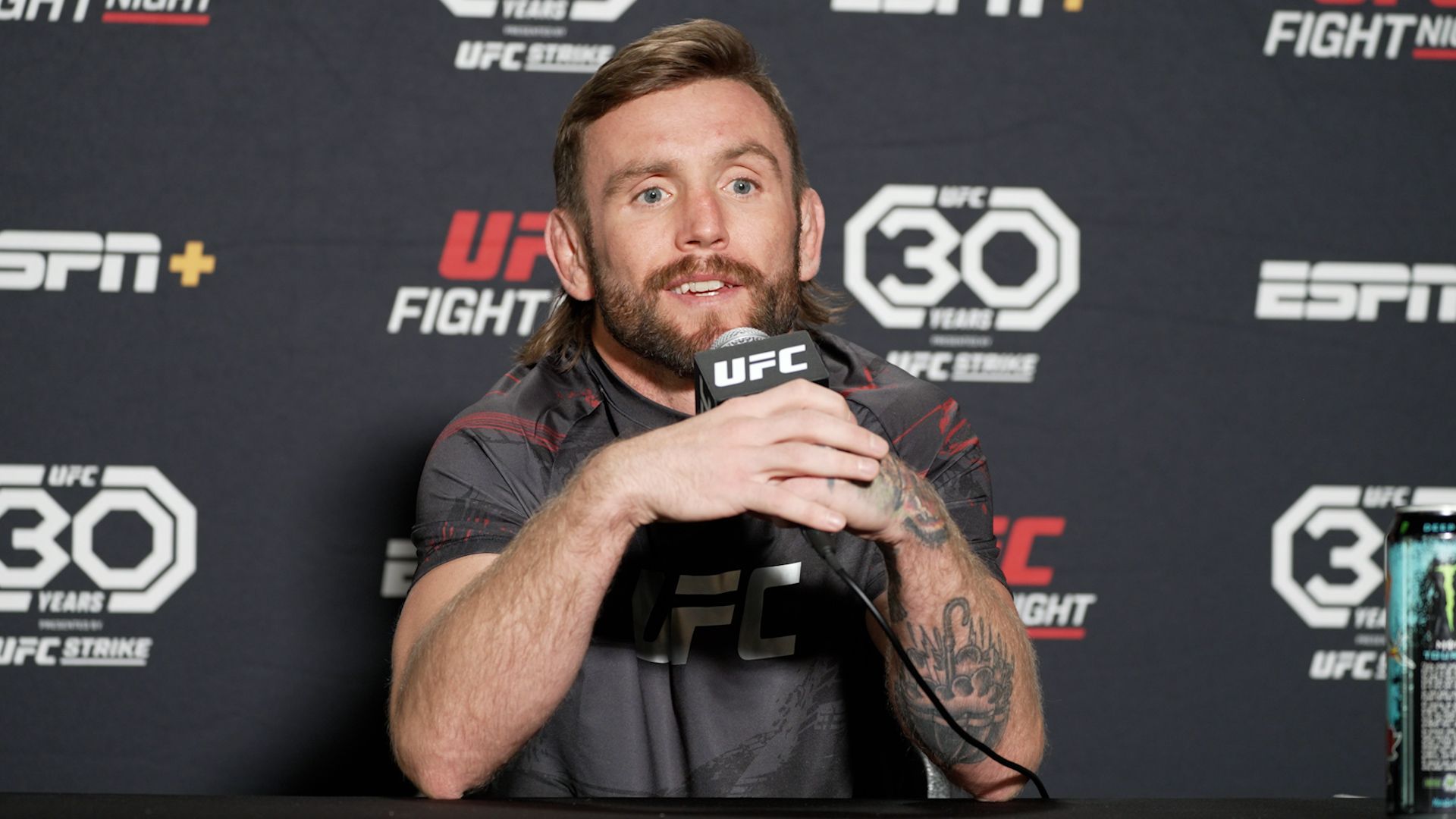 Tim Elliott explains posting about divorce from UFC…