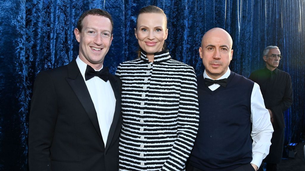 Shredded Zuckerberg’s Murph Challenge: 300 Squats, 200…