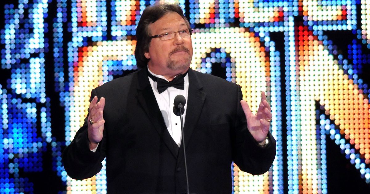 WWE legend says he has "severe brain trauma" and is…