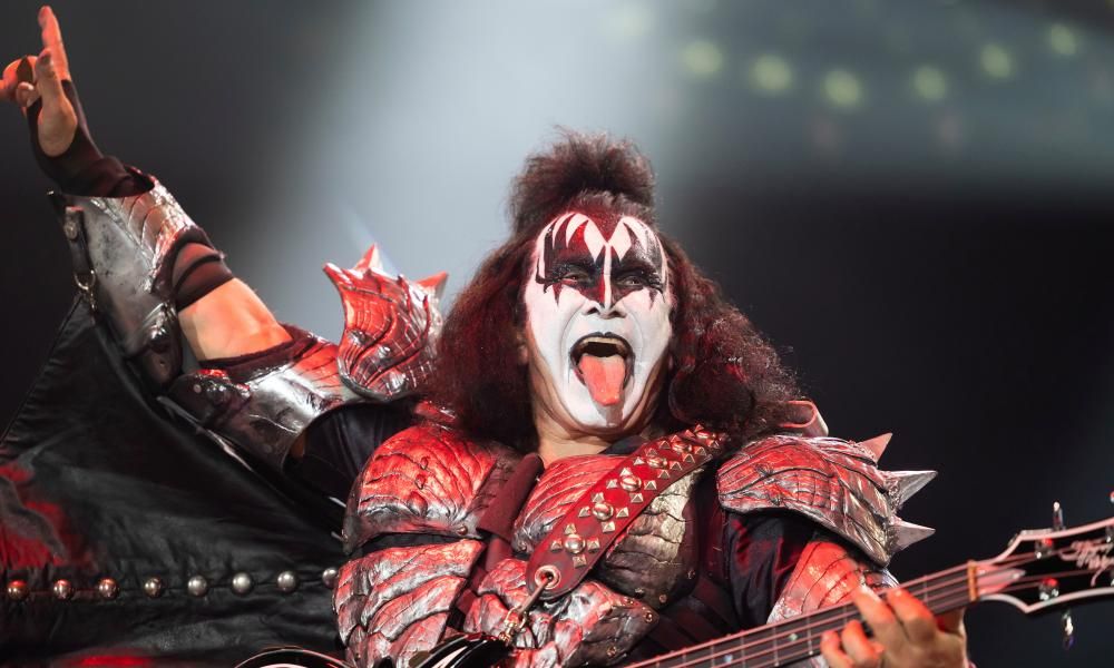 Kiss review – typically explosive end to rock’s…
