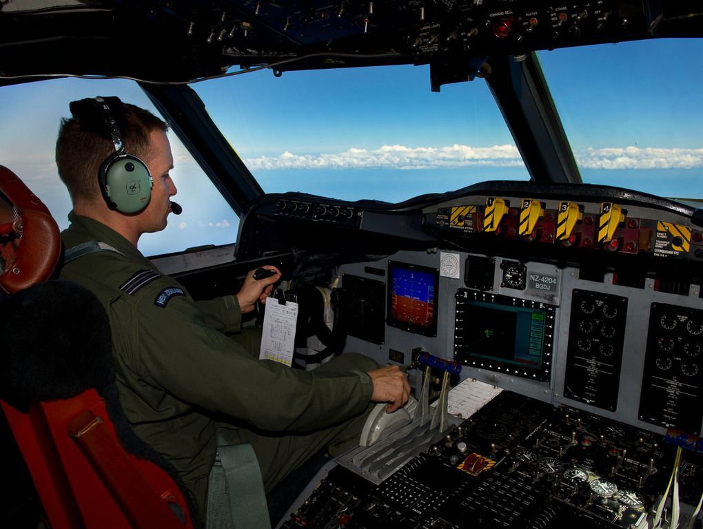 Malaysia confirms MH370 pilot plotted flight over…