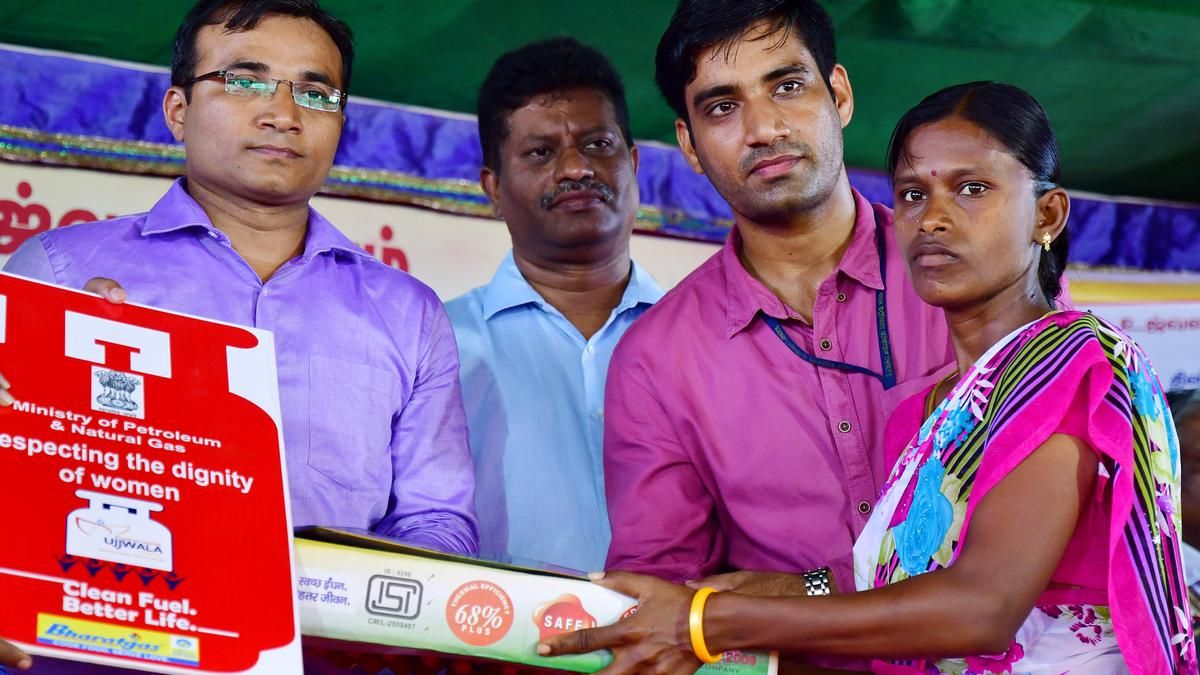 India hands over LPG gas stoves, cylinders to…