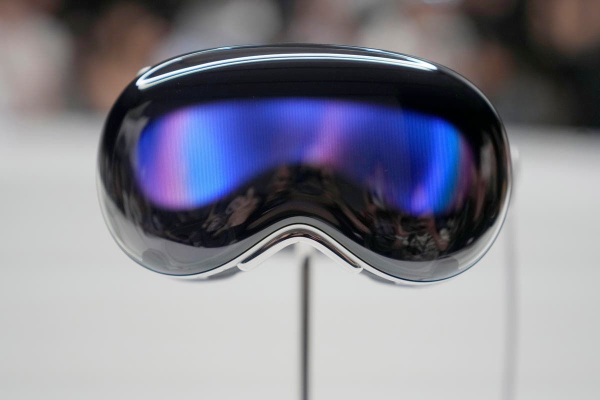 Apple's Vision Pro goggles unleash a mixed reality…