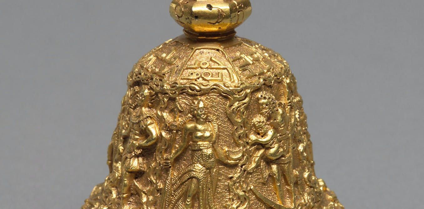 Seven metals, ringed with four magical inscriptions:…