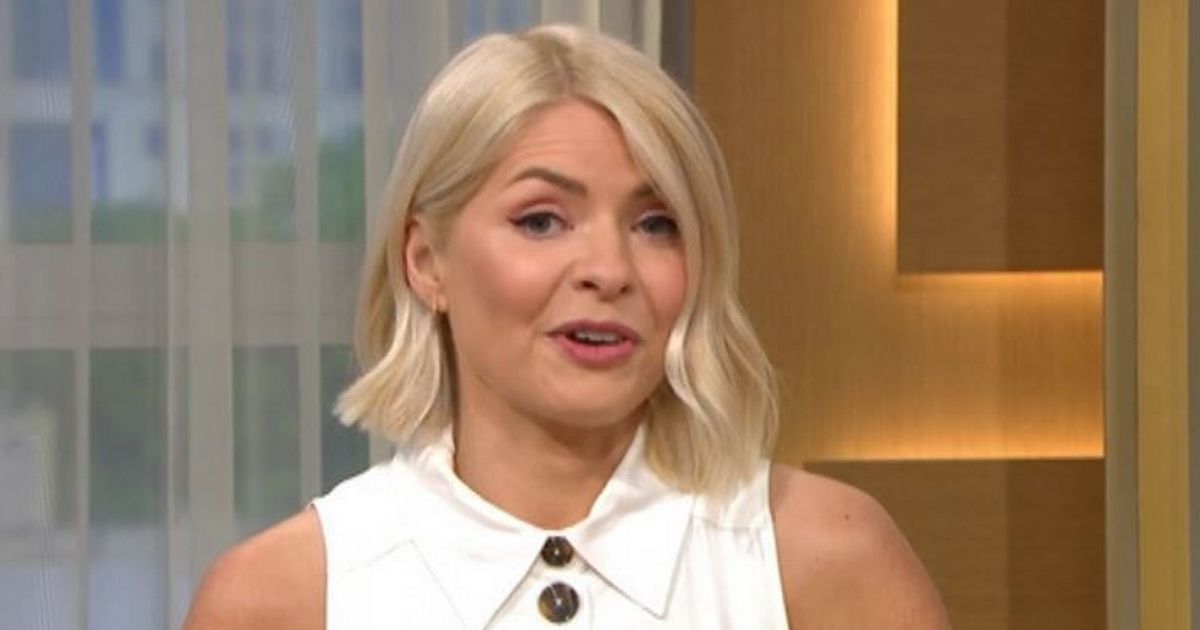 Holly Willoughbys Subtle Swipe After Eamonn Holmes 5874