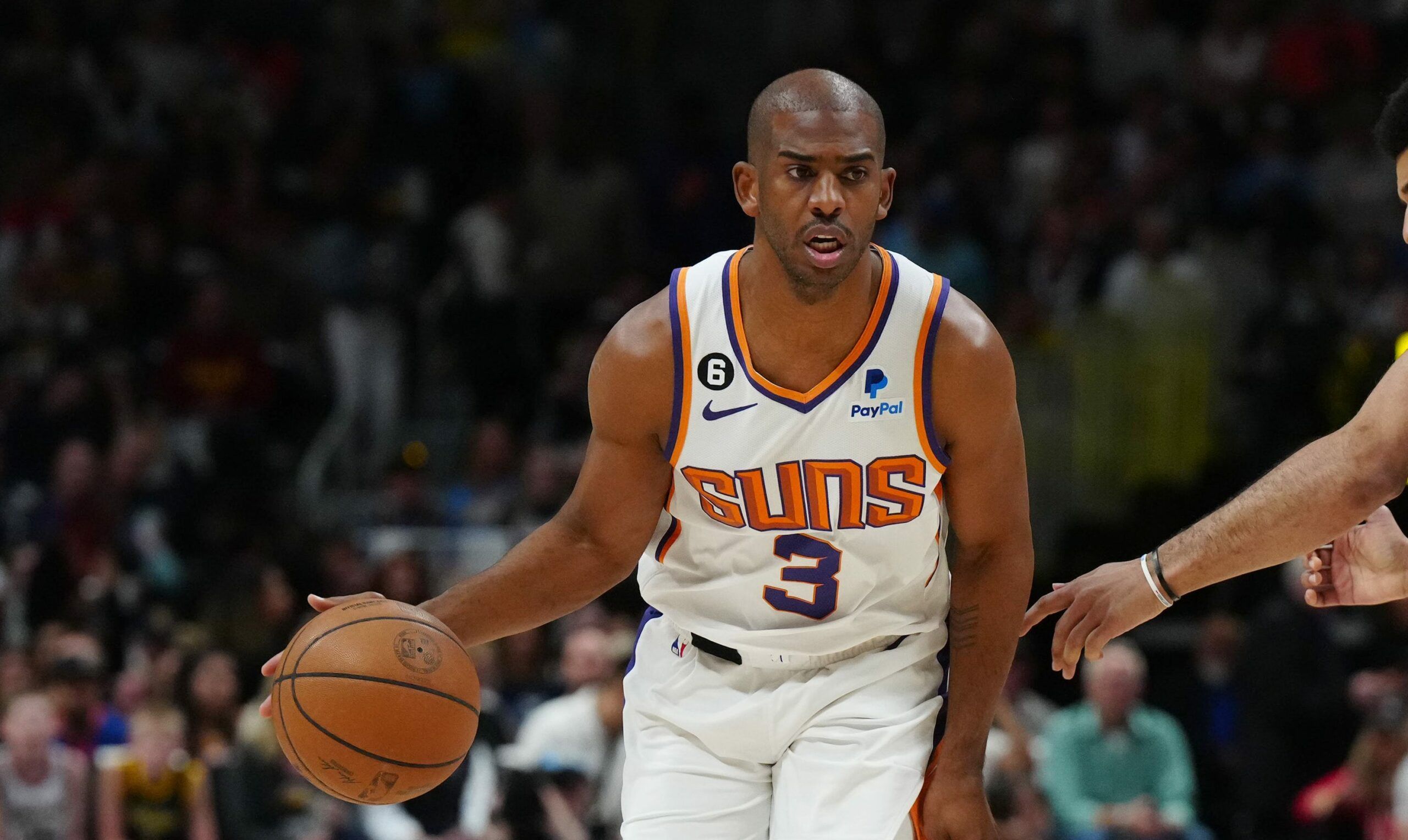 Should the Lakers pursue Chris Paul if he’s waived by…