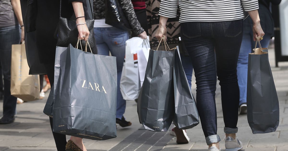 High Street sales figures fall for first time in two…