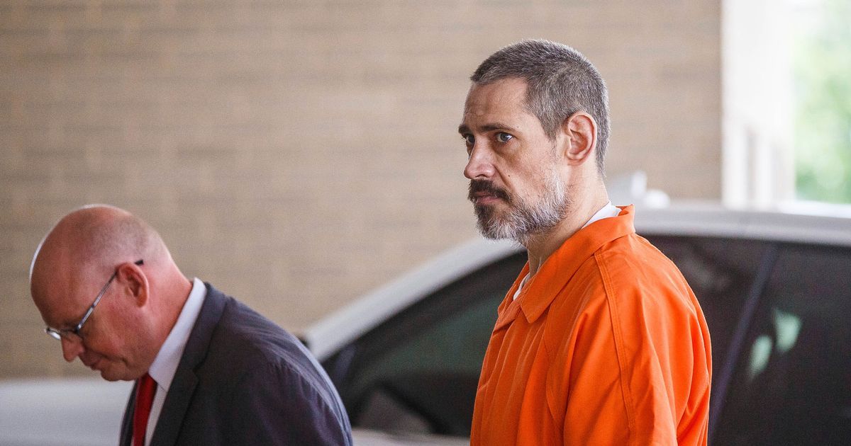 Criminal who escaped with prison guard lover handed…