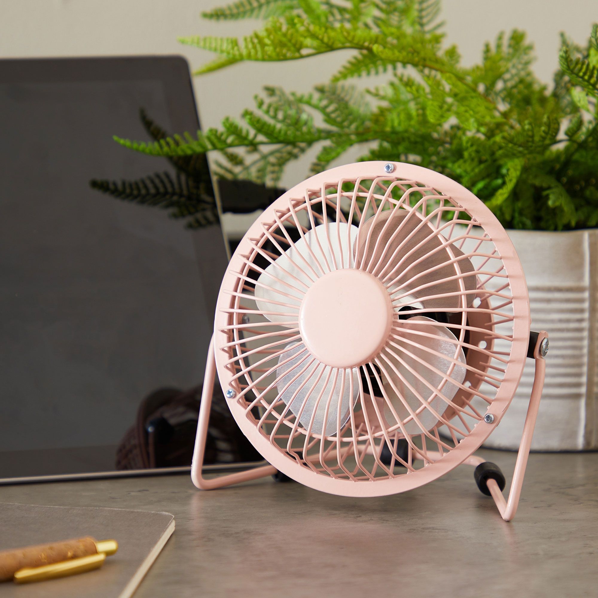 I just discovered a genius fan hack to keep flies out…