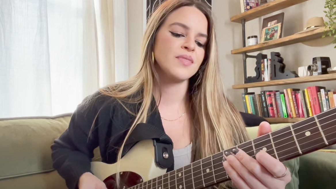 Learn to play John Mayer's Continuum song I Don't…