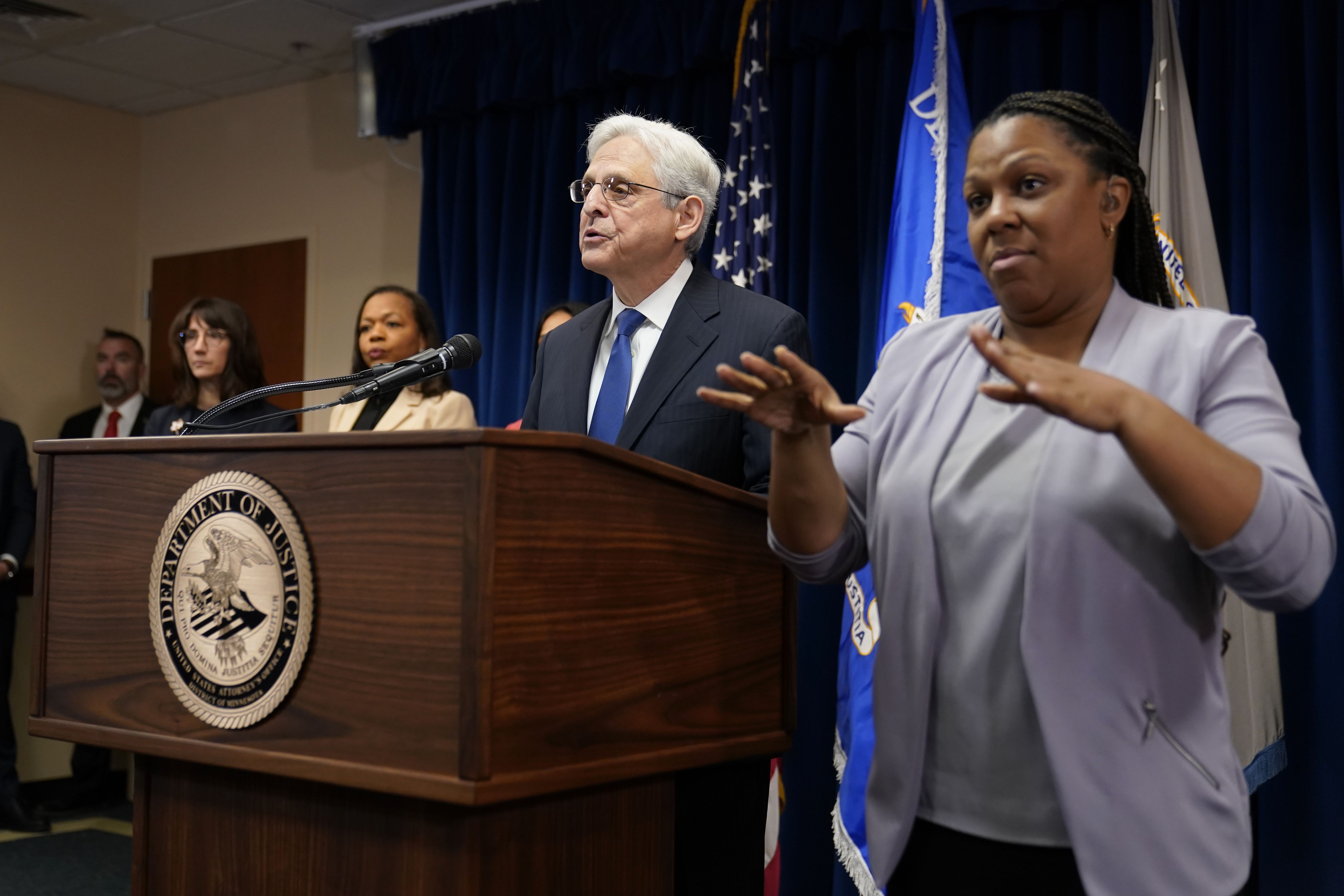 Doj Finds Patterns Of Excessive Force Racial…