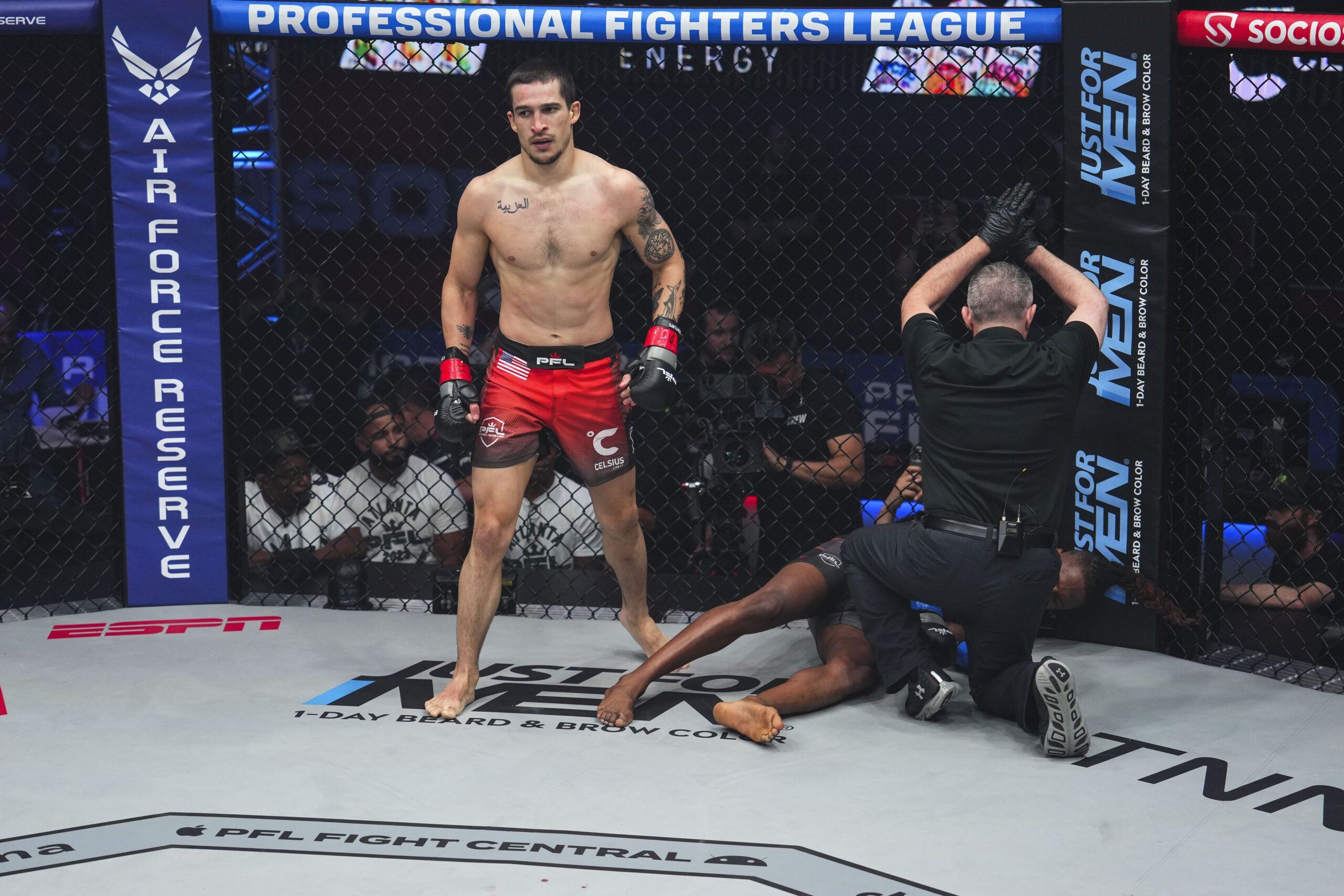 2023 PFL 5 video: Muhammad Ali’s grandson Biaggio Ali…