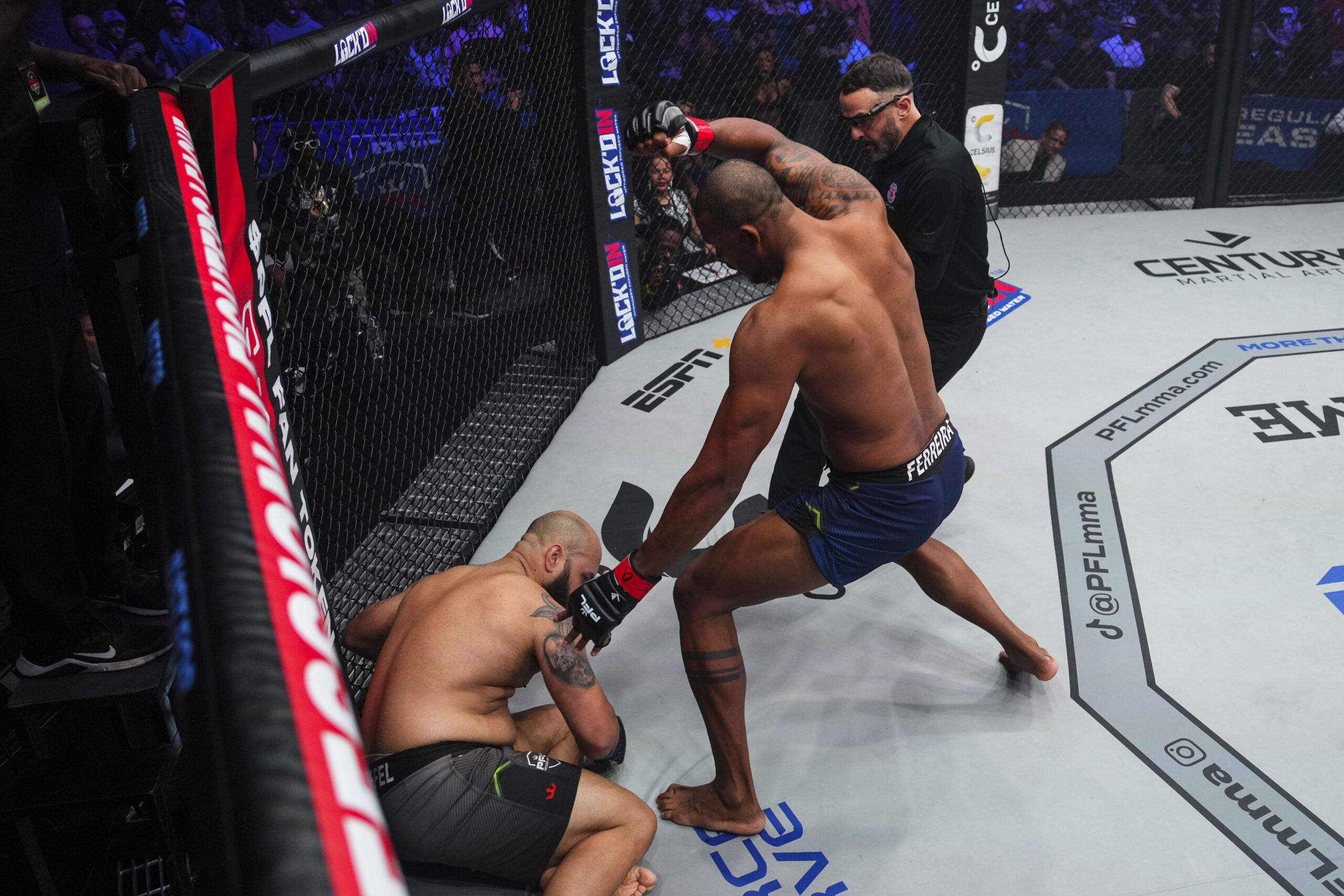 2023 PFL 5 video: Renan Ferreira scores frightening…