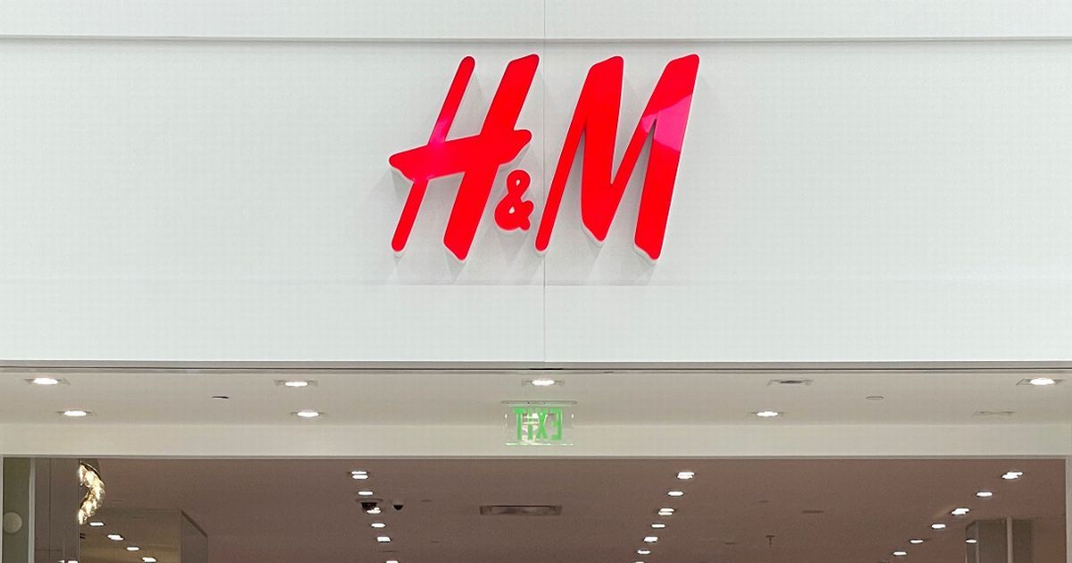 H&M fans say £15 playsuit 'hides tummy' and is 'ideal…