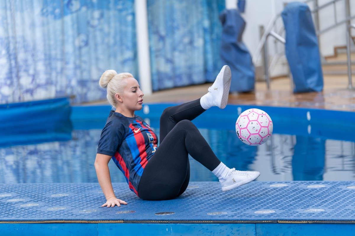 Freestyle footballer achieves seventh Guinness World…