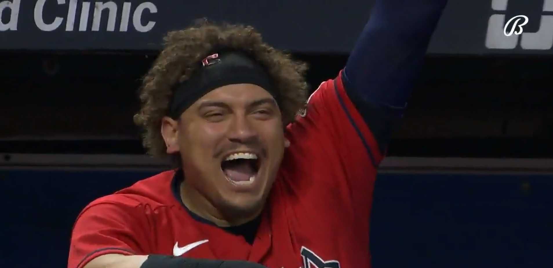 Josh Naylor’s ecstatic reaction to his brother Bo’s…