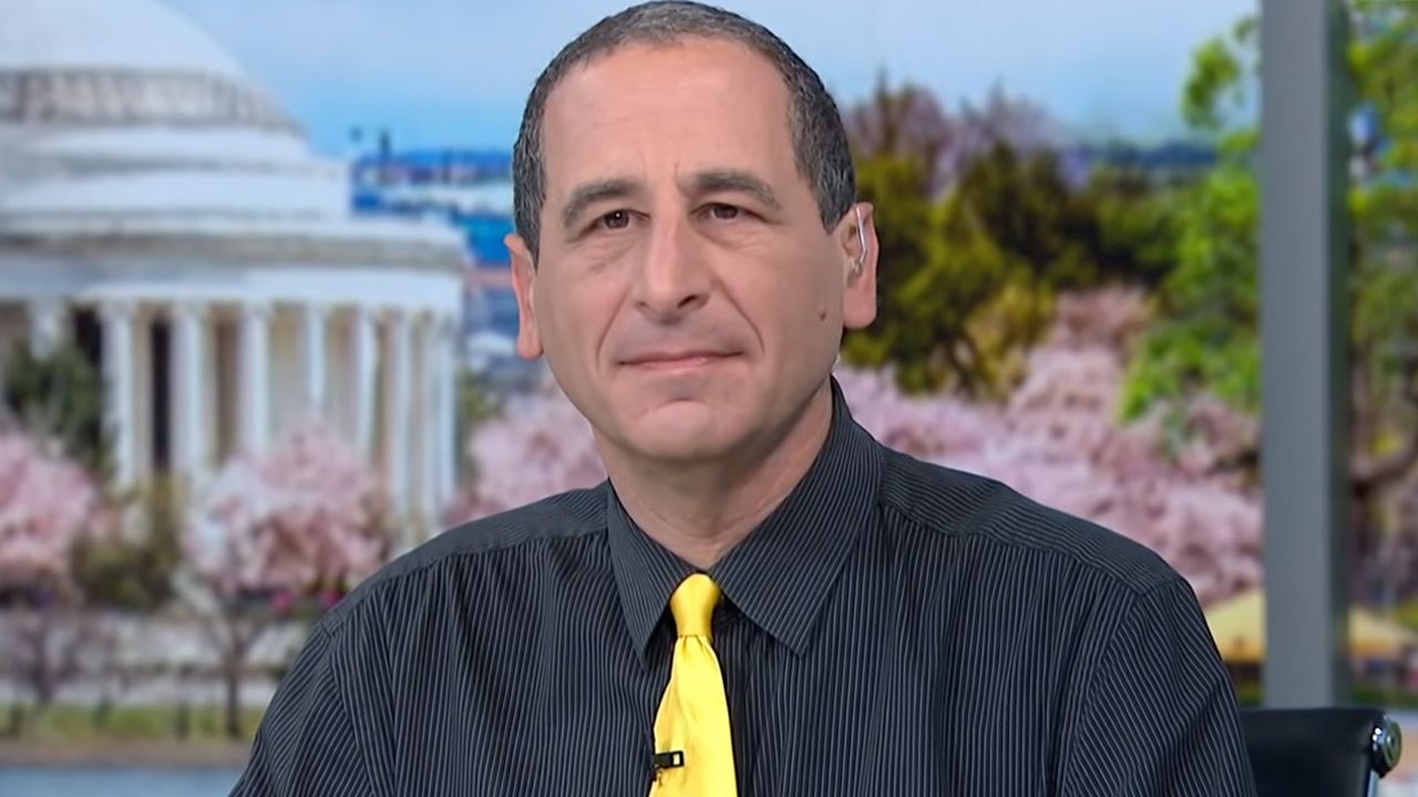 The Simpsons Writer Mike Reiss Was Once On The Missing…