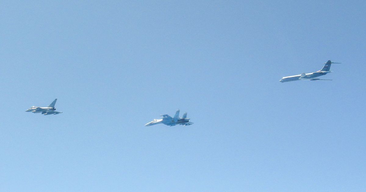 Watch RAF fighters intercept 21 Russian aircraft in…